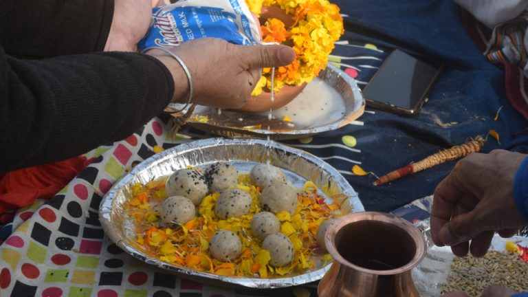 A Step-by-Step Guide to Pitrupaksha Rituals: What to Do and How ...